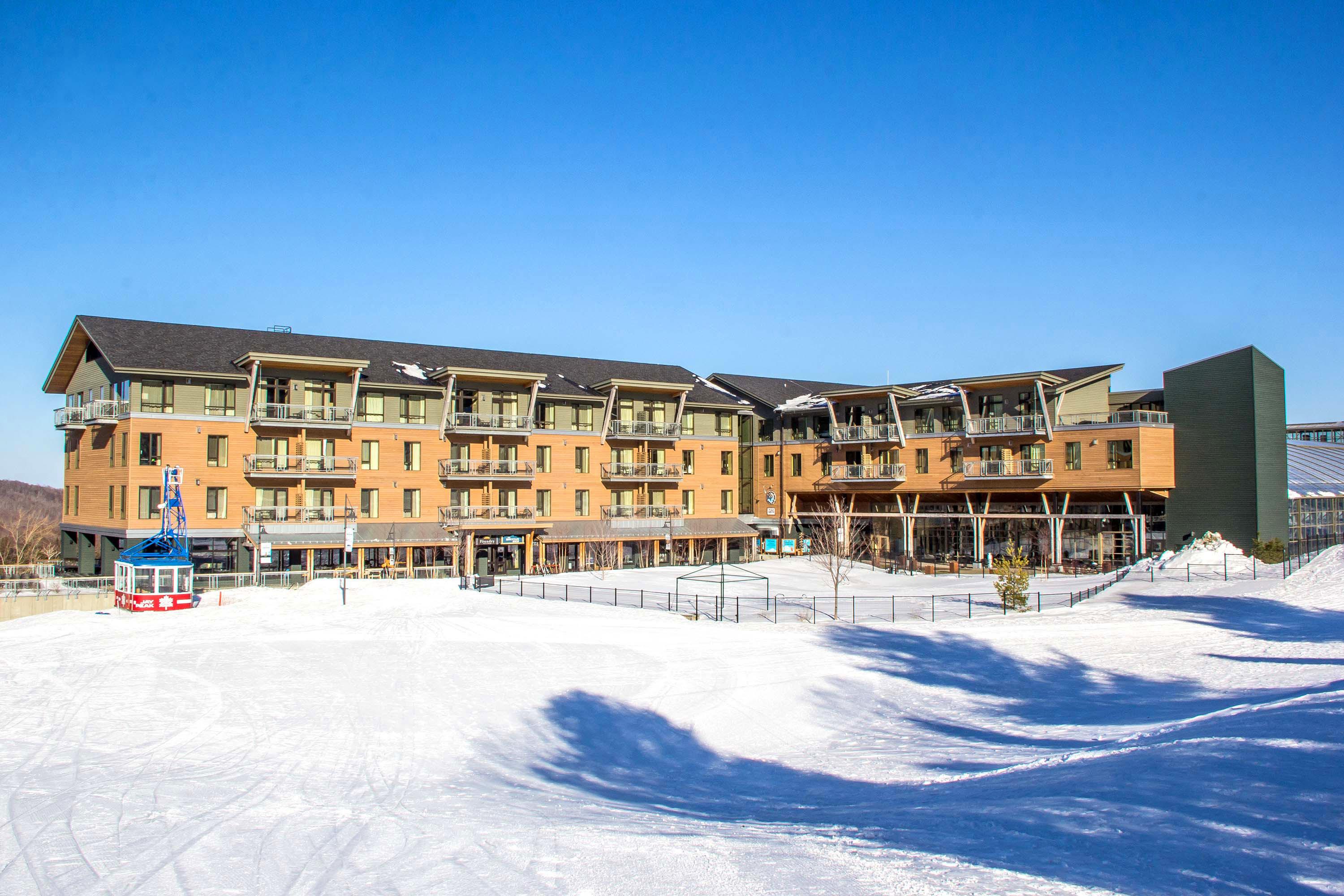 Book Your Vacation | Jay Peak Resort